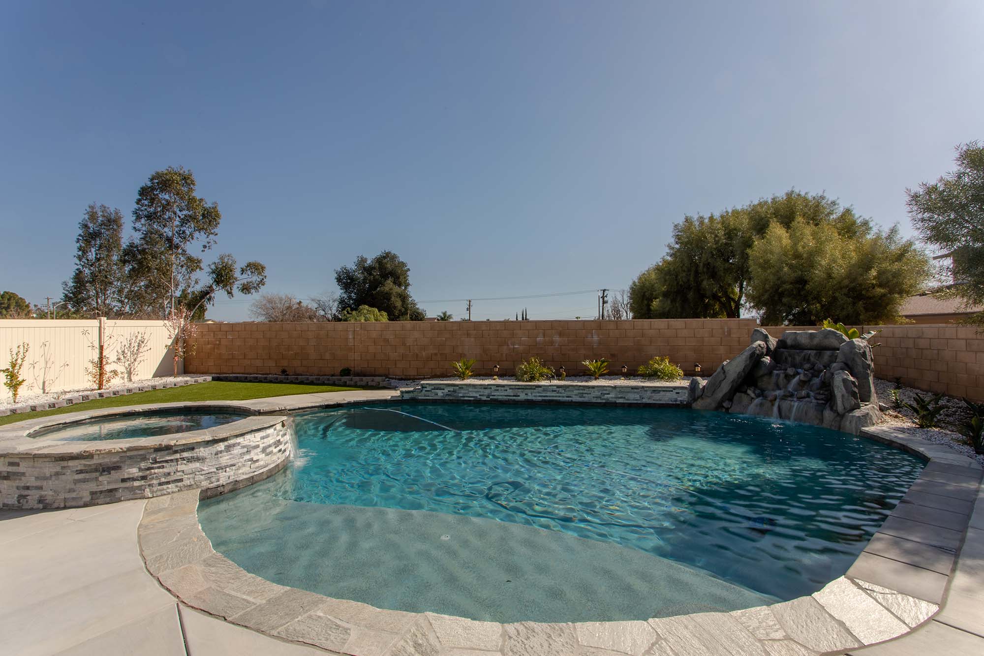 Pool Builder in Lake Elsinore - Taylor Made Pools, Inc