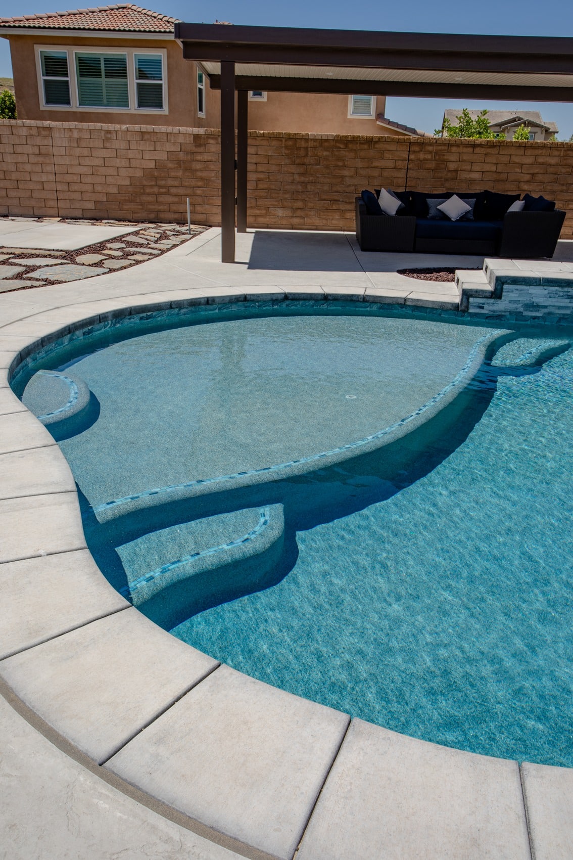 TaylorMade Pools – Custom Pool Builders Committed to Excellence.